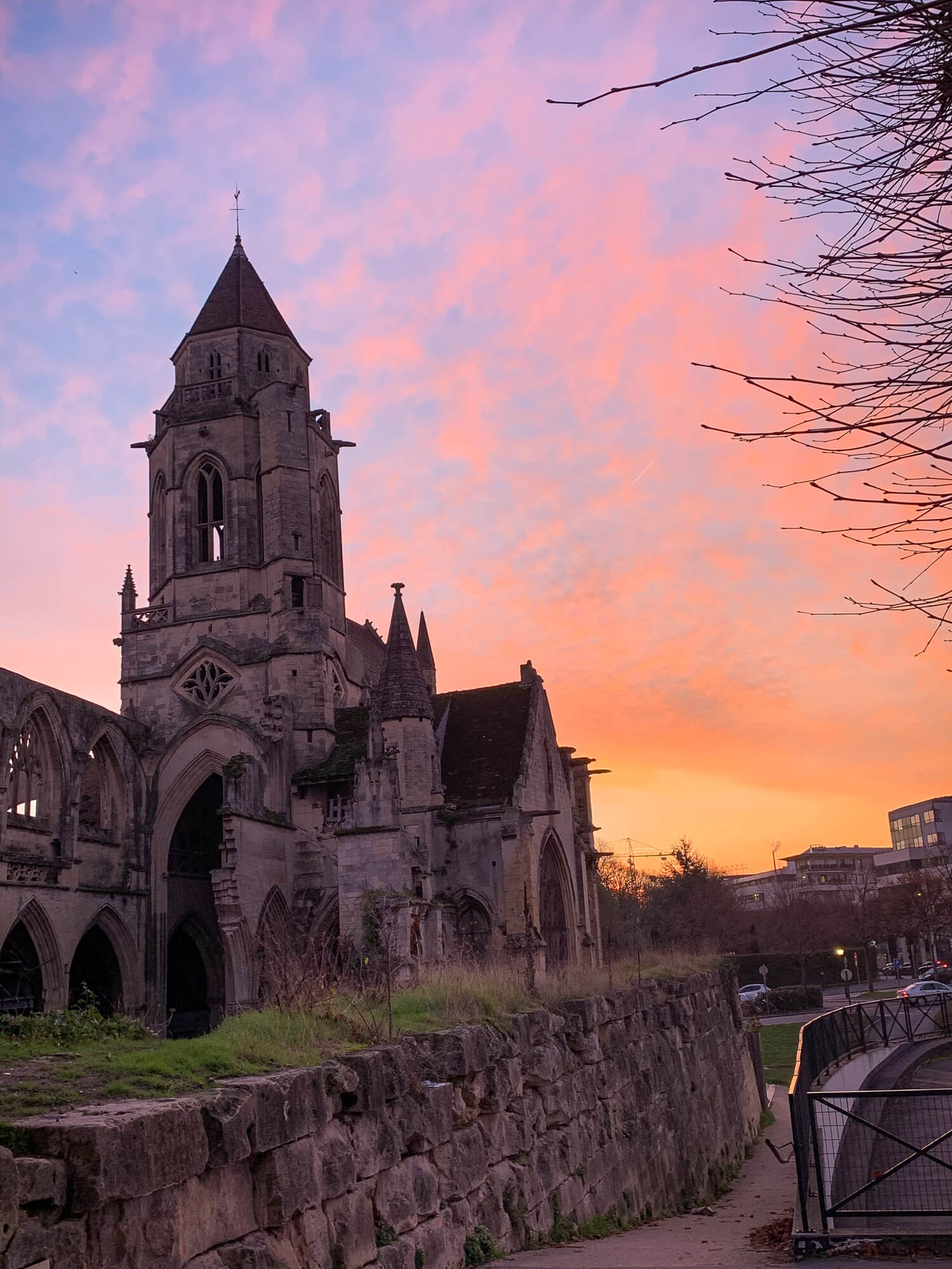 WHAT TO DO AND WHERE TO STAY IN NORMANDY - You Should Go Here