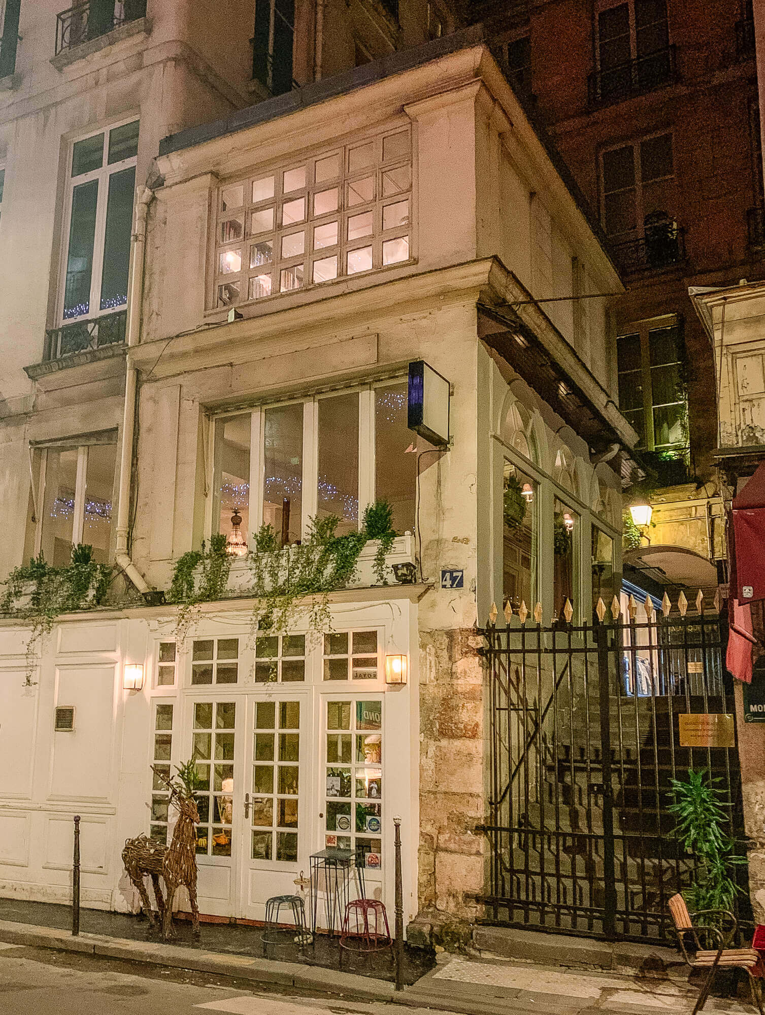 YOU SHOULD EAT HERE IN PARIS